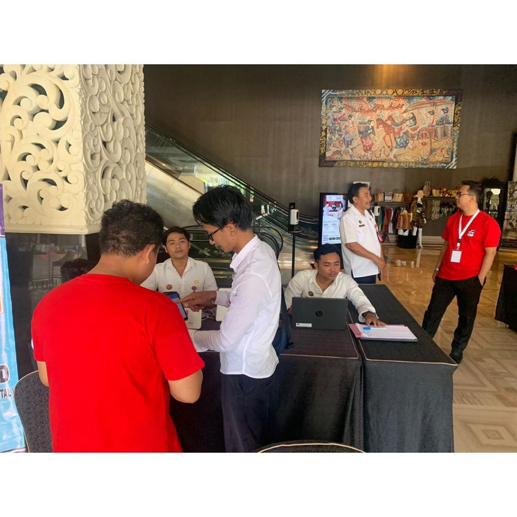 Tim Go Laying Adminduk Melaksanakan Jemput Bola Pelayanan Penerapan ...